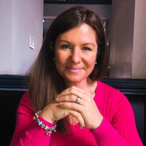 ‘The Rift’ by Rachel Lynch – Colin Garrow